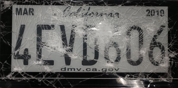 Reviver Creates Smart License Plate with E Ink Digital Paper